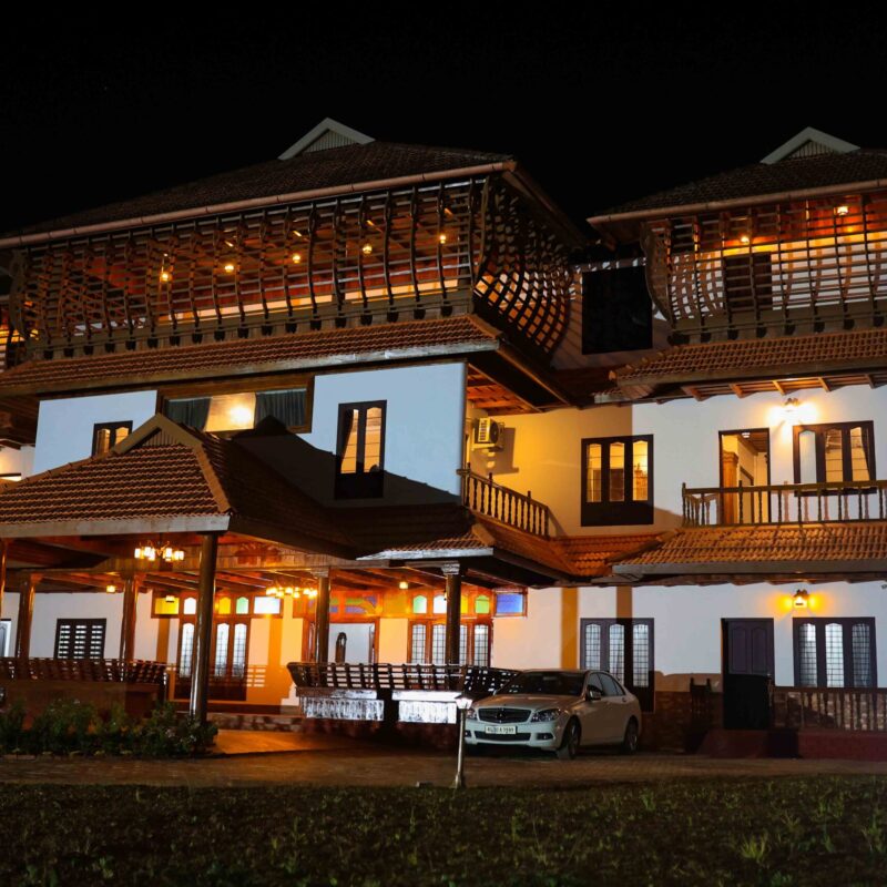 Best Luxury Resort in Munnar with Pool | Premium Resort for Family